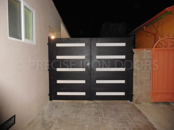 Tuscany Driveway Automatic Iron Gate