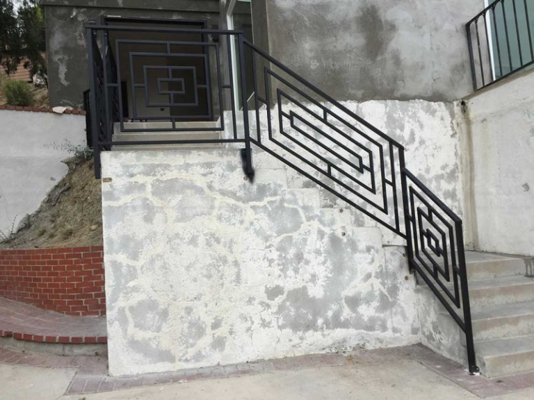 The Rising Popularity of Minimalist Deck Railings - Precise Iron Doors